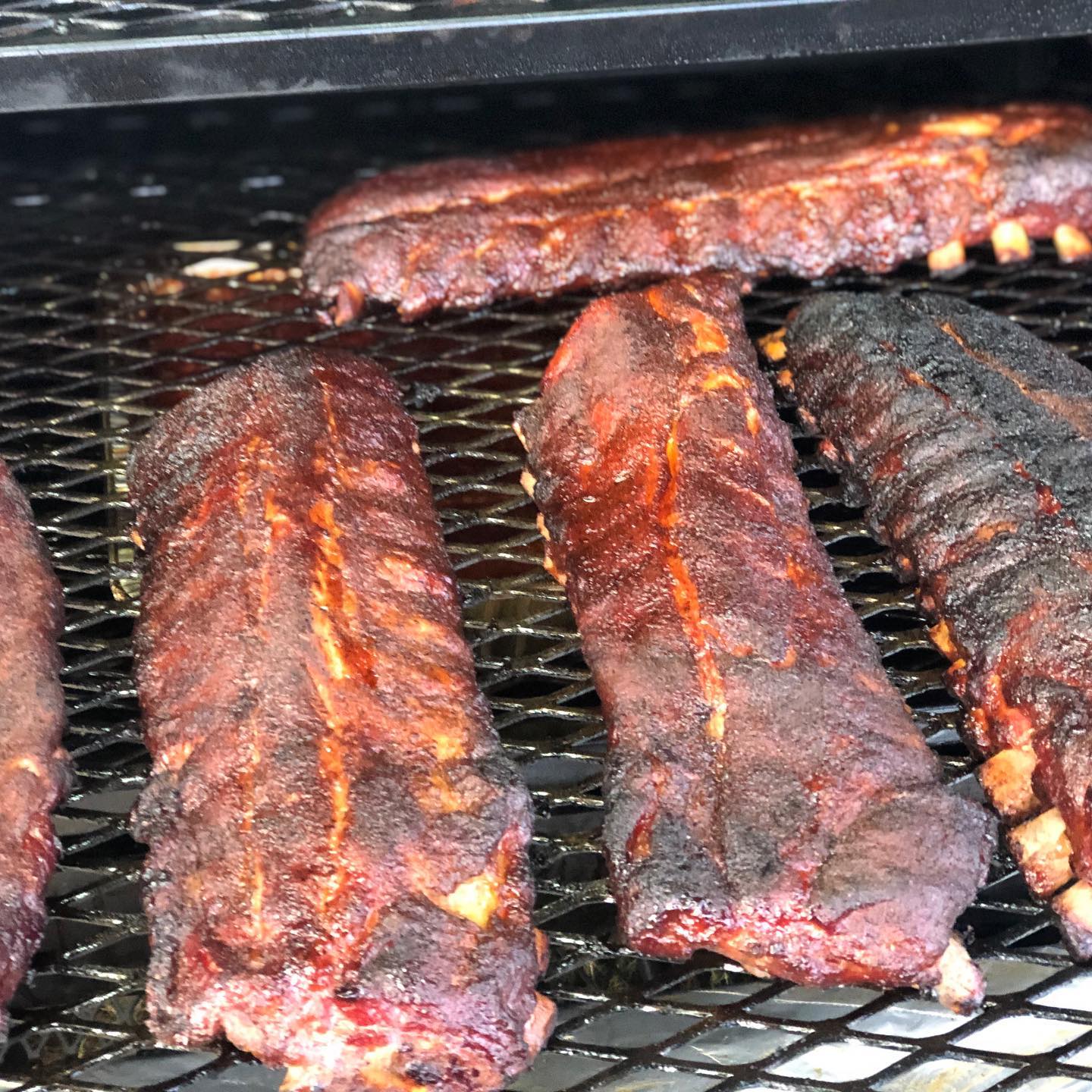 Red’s BBQ serving up free meals today to folks in need