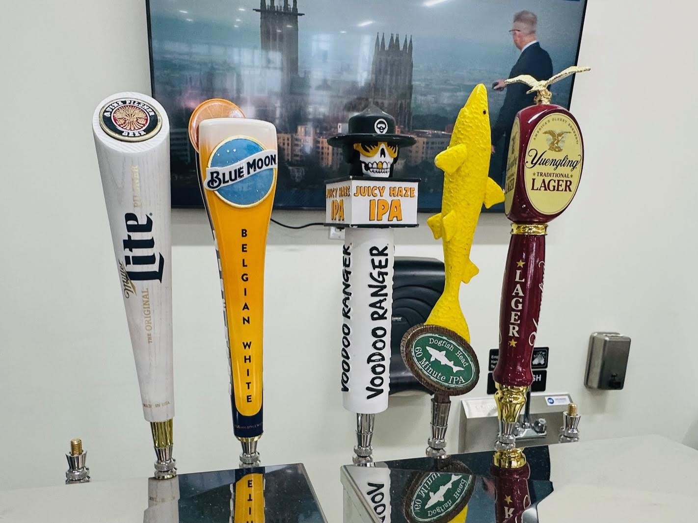 The Corner Cafe & Bar opens its doors in Leesburg