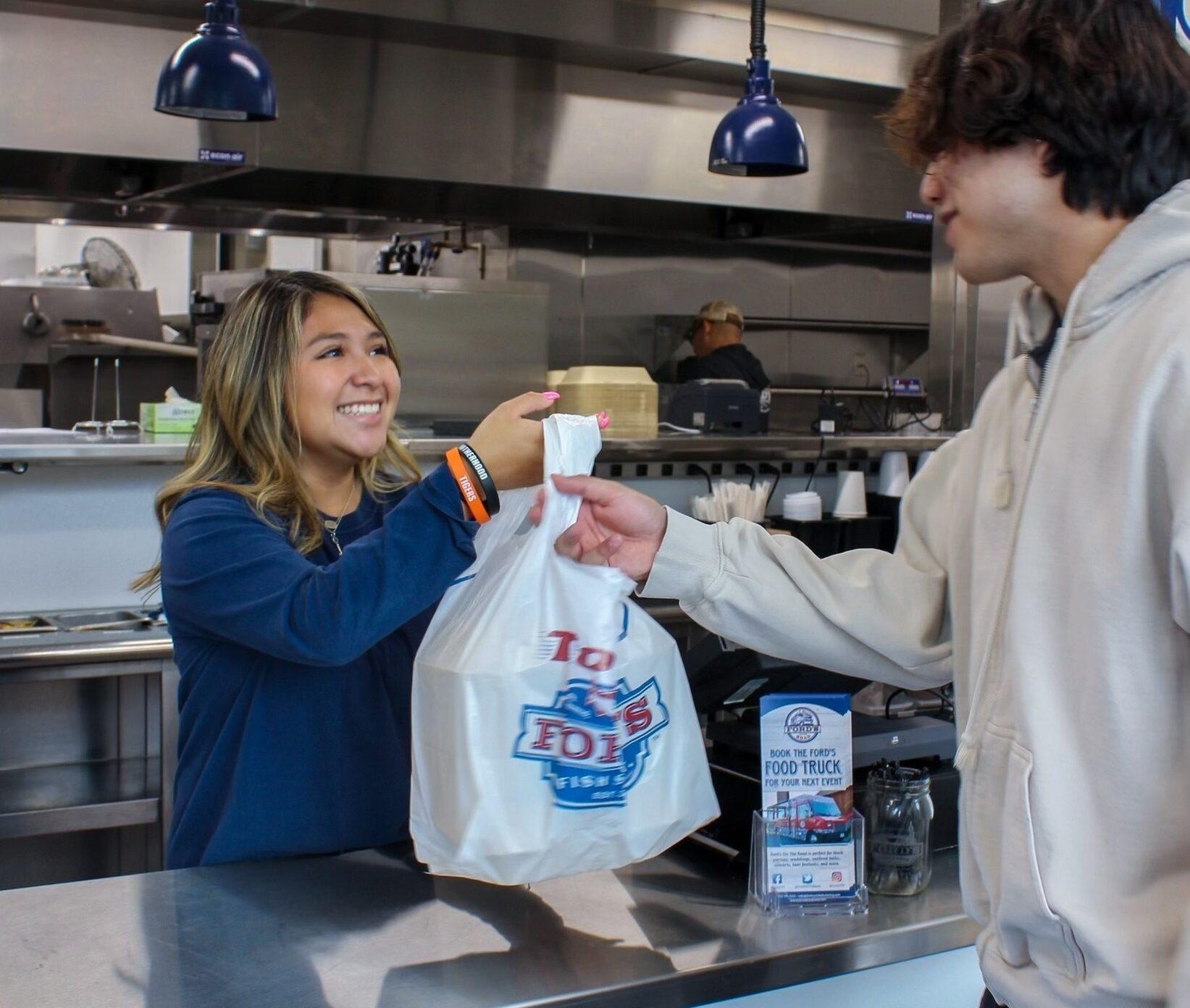 Ford’s Fish Shack has a new carry-out store in Sterling - The Burn